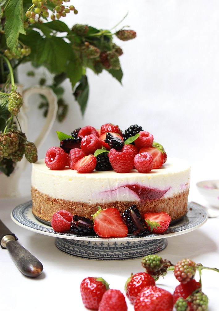 Cheesecake aérien au fruits rouges, sans cuisson – Devorezmoi
