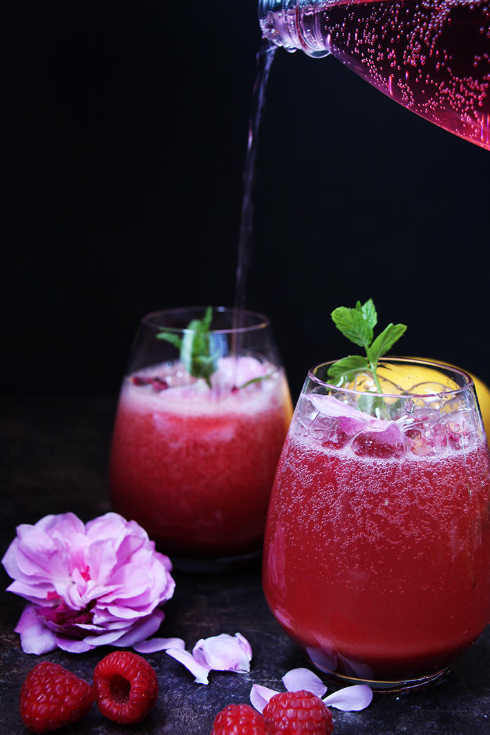 Cocktail la vie en rose, Vodka, pamplemousse rose, fruits rouges, rose ...