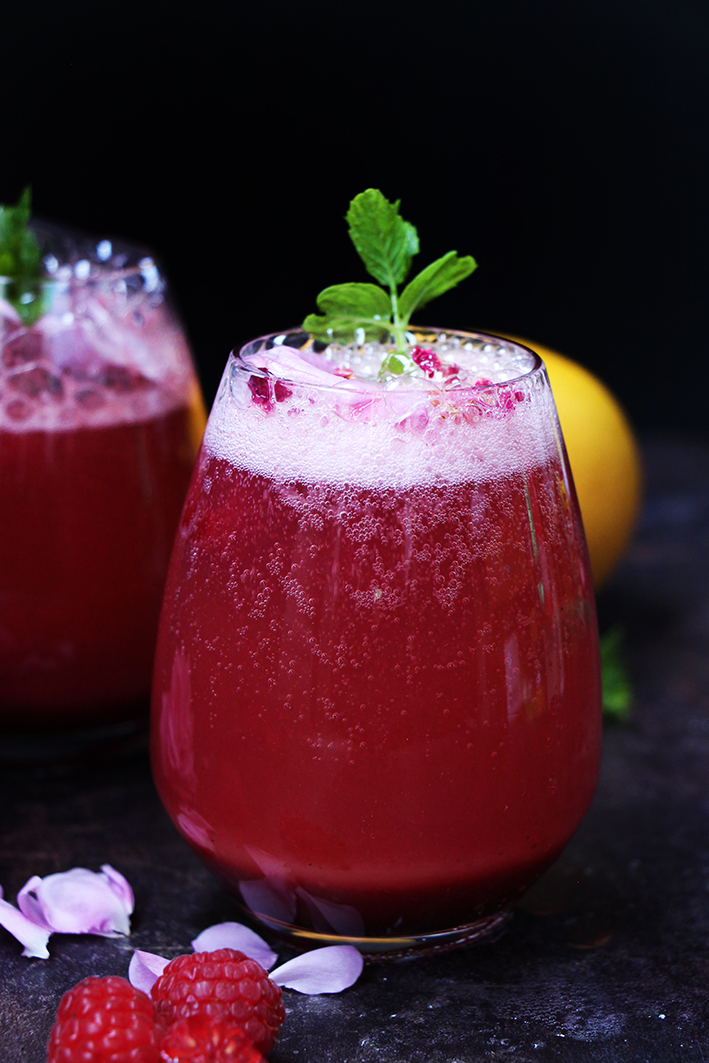 Cocktail la vie en rose, Vodka, pamplemousse rose, fruits rouges, rose ...