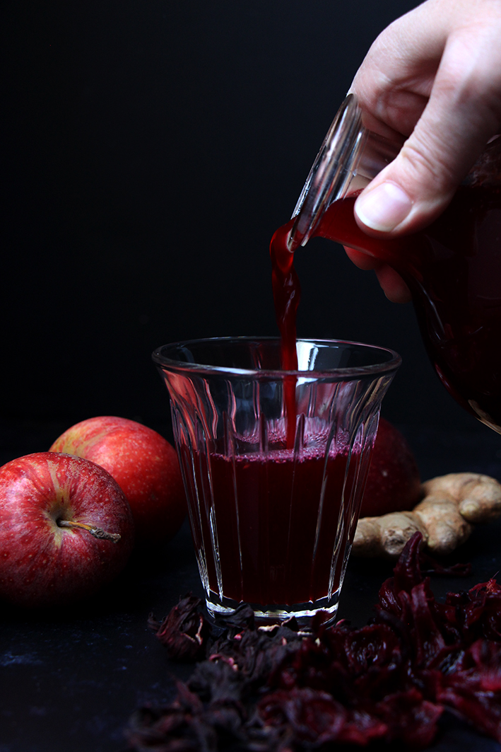 Jus de fleurs d’hibiscus (bissap) pommes et gingembre – Devorezmoi
