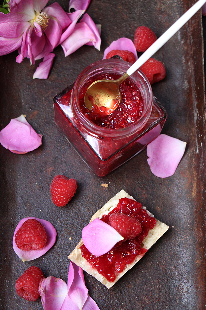 Confiture framboises et roses – Devorezmoi